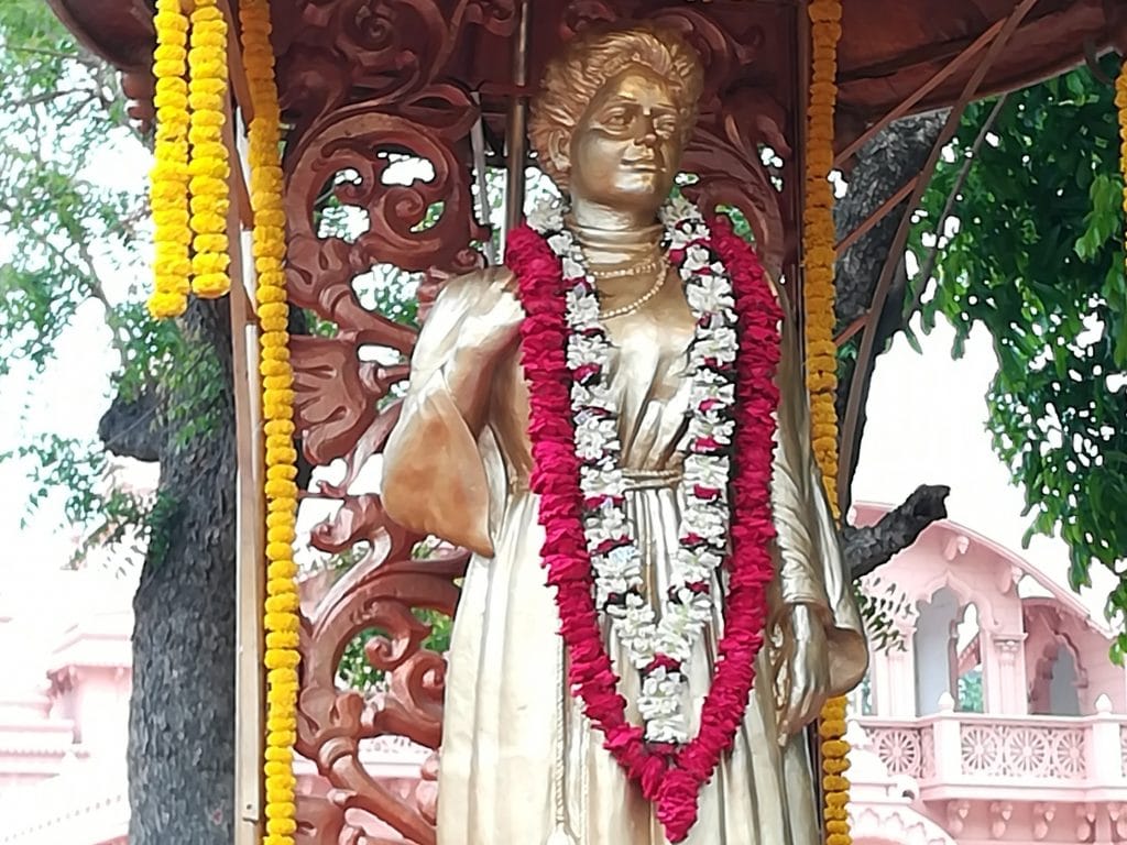 Unveiling the Sister Nivedita Statue : Malda | Belur Math Media Gallery